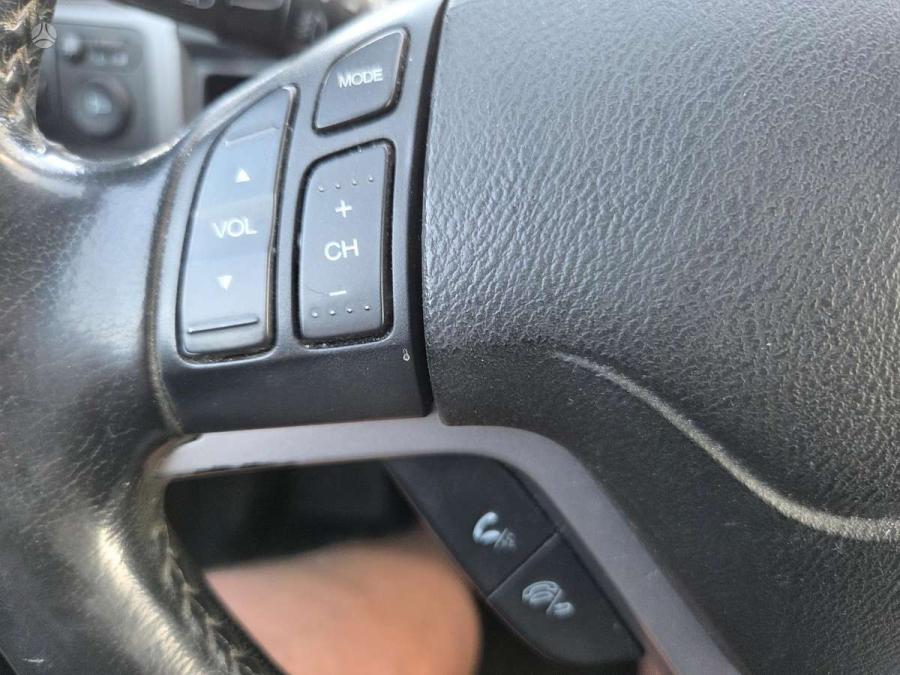 Grey Honda CR-V 2007 in Marijampole, with an engine capacity of 2.20 L and mileage of 277 thousand km for 4199 €, photo 17 on AUTOMOTO.COM.LV