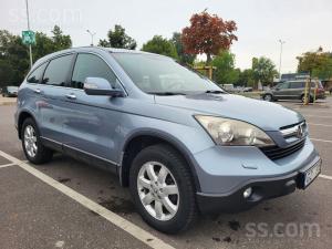 Grey Honda CR-V 2007 in Riga, with an engine capacity of 2.00 L and mileage of 225 thousand km for 4600 €, photo  on AUTOMOTO.COM.LV