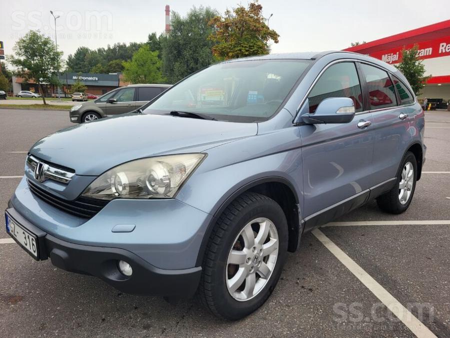 Grey Honda CR-V 2007 in Riga, with an engine capacity of 2.00 L and mileage of 225 thousand km for 4600 €, photo 3 on AUTOMOTO.COM.LV