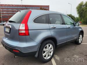 Grey Honda CR-V 2007 in Riga, with an engine capacity of 2.00 L and mileage of 225 thousand km for 4600 €, photo 4 on AUTOMOTO.COM.LV