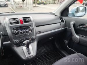 Grey Honda CR-V 2007 in Riga, with an engine capacity of 2.00 L and mileage of 225 thousand km for 4600 €, photo 11 on AUTOMOTO.COM.LV