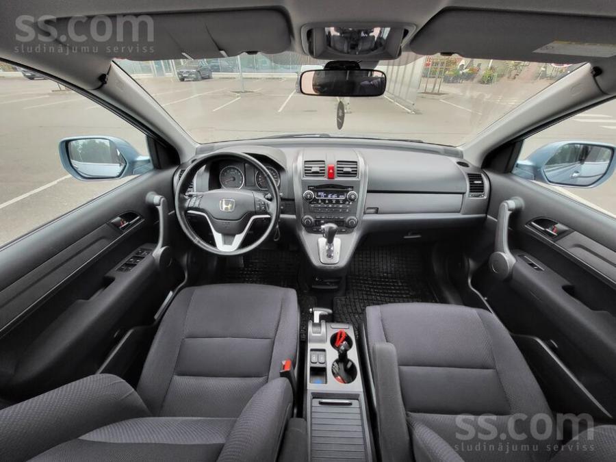 Grey Honda CR-V 2007 in Riga, with an engine capacity of 2.00 L and mileage of 225 thousand km for 4600 €, photo 14 on AUTOMOTO.COM.LV