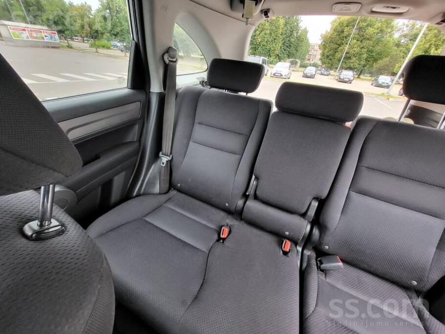Grey Honda CR-V 2007 in Riga, with an engine capacity of 2.00 L and mileage of 225 thousand km for 4600 €, photo 17 on AUTOMOTO.COM.LV