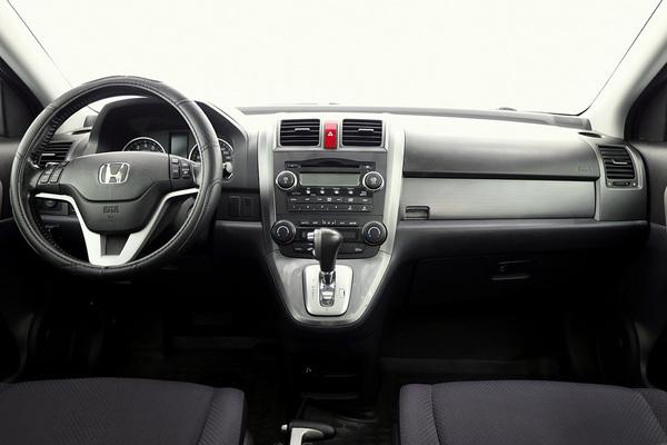 Pelēks Honda CR-V 2007 Tallina, ar dzinēja tilpumu 2.00 L un nobraukumu 327 tūkst. km par 3099 €, foto 5 vietnē AUTOMOTO.COM.LV