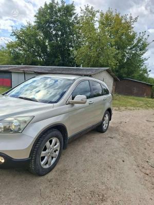 Pelēks Honda CR-V 2007 Viļņa, ar dzinēja tilpumu 2.20 L un nobraukumu 303 tūkst. km par 4000 €, foto 3 vietnē AUTOMOTO.COM.LV