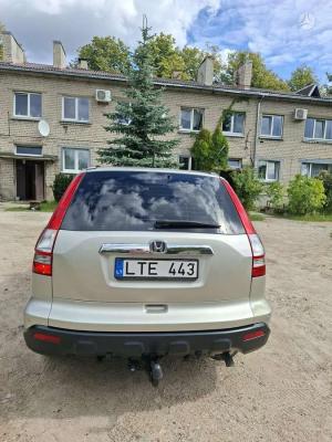 Pelēks Honda CR-V 2007 Viļņa, ar dzinēja tilpumu 2.20 L un nobraukumu 303 tūkst. km par 4000 €, foto 5 vietnē AUTOMOTO.COM.LV