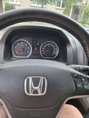 Pelēks Honda CR-V 2007 Viļņa, ar dzinēja tilpumu 2.20 L un nobraukumu 303 tūkst. km par 4000 €, foto 9 vietnē AUTOMOTO.COM.LV