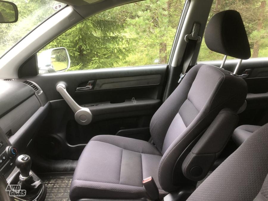 Pelēks Honda CR-V 2007 Utena, ar dzinēja tilpumu 2.20 L un nobraukumu 239 tūkst. km par 3200 €, foto 10 vietnē AUTOMOTO.COM.LV