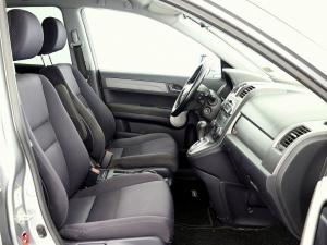 Grey Honda CR-V 2007 in Tallinn, with an engine capacity of 2.00 L and mileage of 225 thousand km for 2999 €, photo 14 on AUTOMOTO.COM.LV