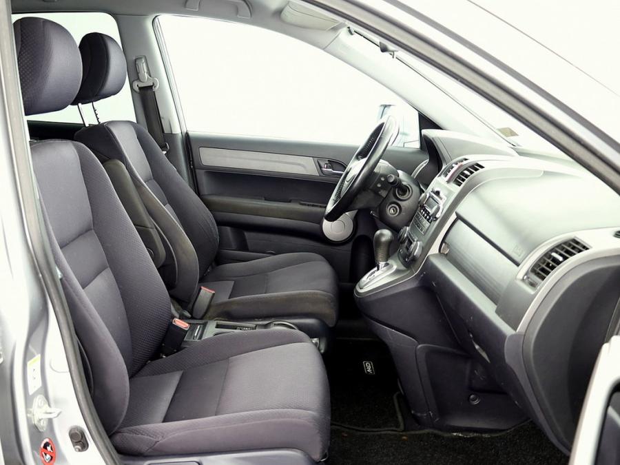 Grey Honda CR-V 2007 in Tallinn, with an engine capacity of 2.00 L and mileage of 225 thousand km for 2999 €, photo 14 on AUTOMOTO.COM.LV