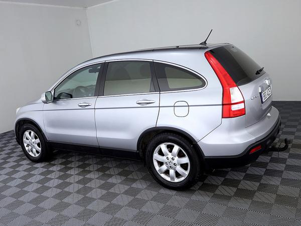 Grey Honda CR-V 2007 in Tallinn, with an engine capacity of 2.00 L and mileage of 225 thousand km for 2999 €, photo 5 on AUTOMOTO.COM.LV