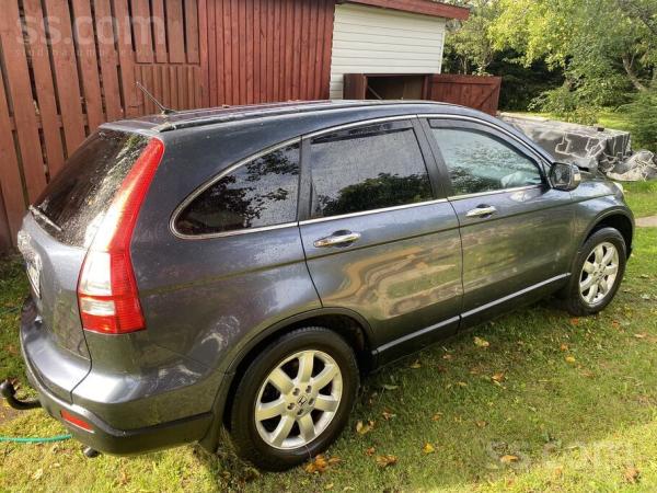 Pelēks Honda CR-V 2007 Madona, ar dzinēja tilpumu 2.20 L un nobraukumu 254 tūkst. km par 4350 €, foto 3 vietnē AUTOMOTO.COM.LV