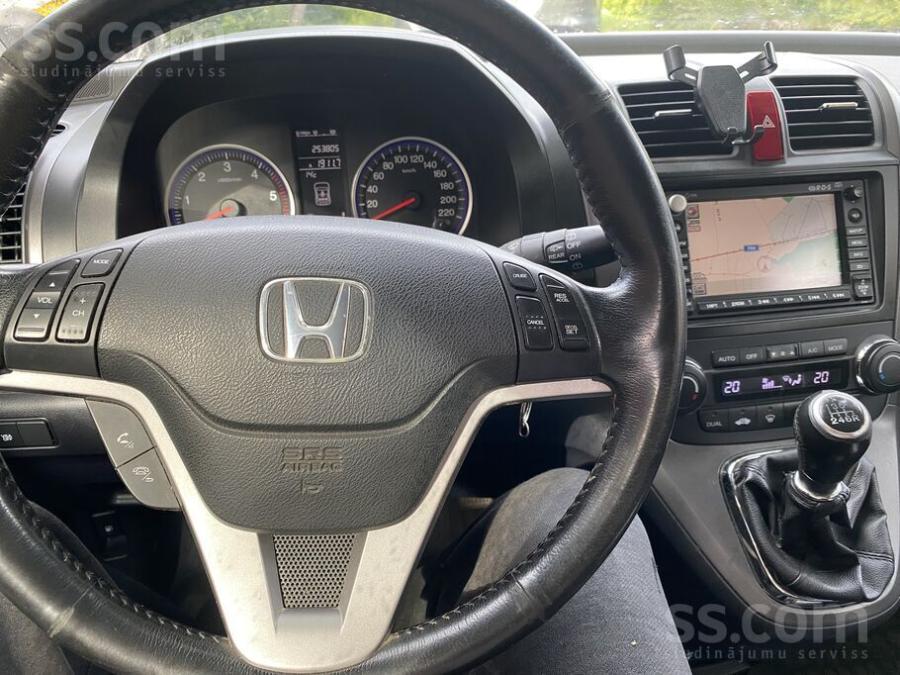 Pelēks Honda CR-V 2007 Madona, ar dzinēja tilpumu 2.20 L un nobraukumu 254 tūkst. km par 4350 €, foto 8 vietnē AUTOMOTO.COM.LV
