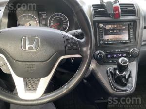Pelēks Honda CR-V 2007 Madona, ar dzinēja tilpumu 2.20 L un nobraukumu 254 tūkst. km par 4350 €, foto 9 vietnē AUTOMOTO.COM.LV