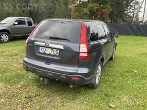 Pelēks Honda CR-V 2007 Valmiera, ar dzinēja tilpumu 2.20 L un nobraukumu 347 tūkst. km par 3500 €, foto  vietnē AUTOMOTO.COM.LV