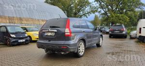 Pelēks Honda CR-V 2007 Valmiera, ar dzinēja tilpumu 2.20 L un nobraukumu 347 tūkst. km par 2200 €, foto 4 vietnē AUTOMOTO.COM.LV