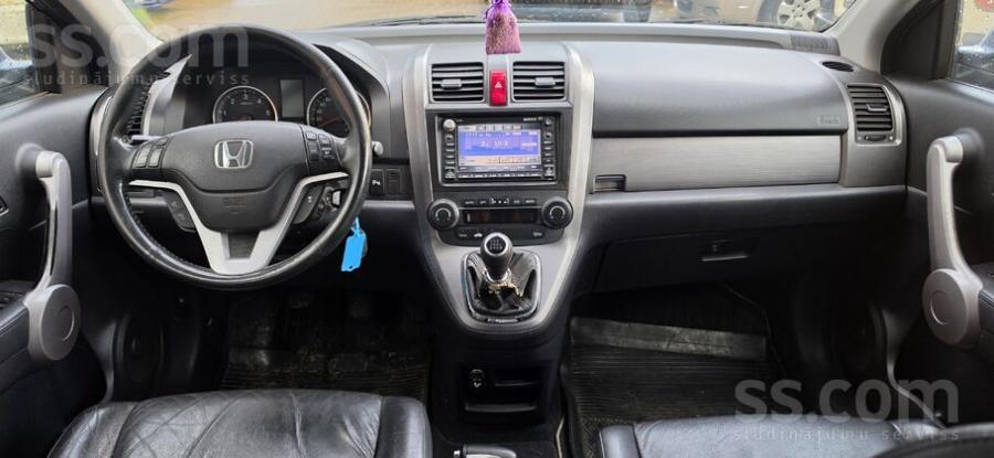 Pelēks Honda CR-V 2007 Valmiera, ar dzinēja tilpumu 2.20 L un nobraukumu 347 tūkst. km par 2200 €, foto 8 vietnē AUTOMOTO.COM.LV