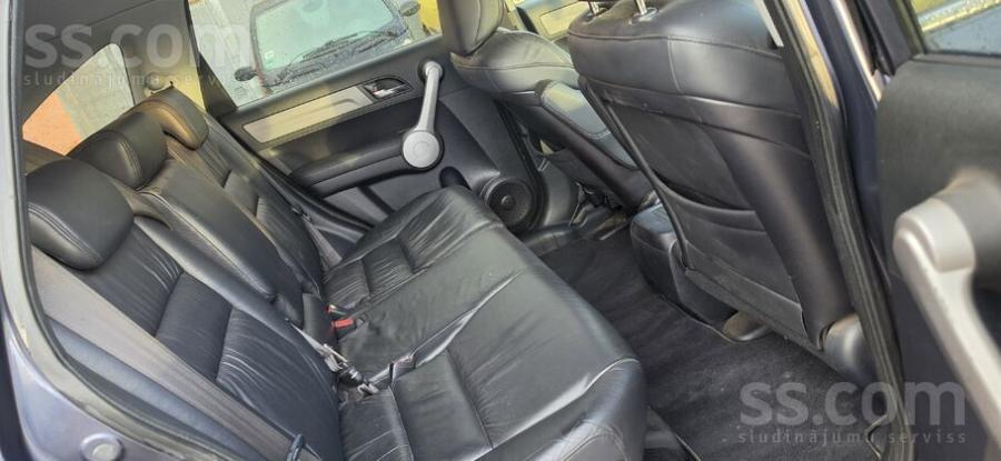 Pelēks Honda CR-V 2007 Valmiera, ar dzinēja tilpumu 2.20 L un nobraukumu 347 tūkst. km par 2200 €, foto 11 vietnē AUTOMOTO.COM.LV