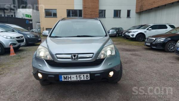 Pelēks Honda CR-V 2007 Daugavpils, ar dzinēja tilpumu 2.20 L un nobraukumu 0 tūkst. km par 3250 €, foto 3 vietnē AUTOMOTO.COM.LV