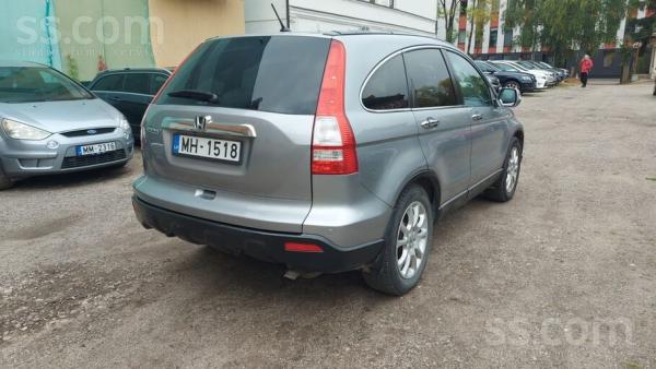 Pelēks Honda CR-V 2007 Daugavpils, ar dzinēja tilpumu 2.20 L un nobraukumu 0 tūkst. km par 3250 €, foto 6 vietnē AUTOMOTO.COM.LV