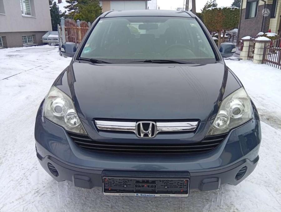 Grey Honda CR-V 2008 in Marijampole, with an engine capacity of 2.20 L and mileage of 285 thousand km for 3200 €, photo 1 on AUTOMOTO.COM.LV