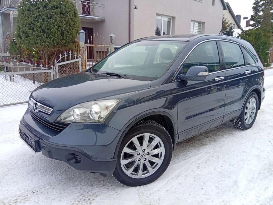Grey Honda CR-V 2008 in Marijampole, with an engine capacity of 2.20 L and mileage of 285 thousand km for 3200 €, photo 3 on AUTOMOTO.COM.LV