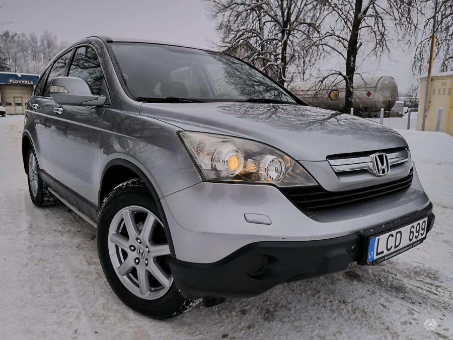 Grey Honda CR-V 2008 in Trakai, with an engine capacity of 2.20 L and mileage of 292 thousand km for 3850 €, photo 6 on AUTOMOTO.COM.LV