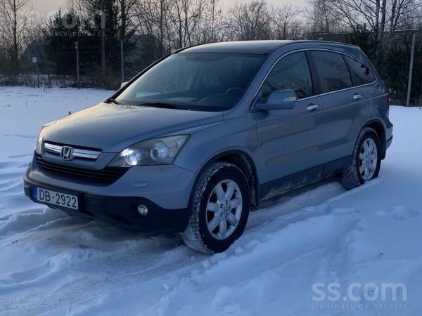Pelēks Honda CR-V 2008 Rīga, ar dzinēja tilpumu 2.00 L un nobraukumu 0 tūkst. km par 5250 €, foto 1 vietnē AUTOMOTO.COM.LV