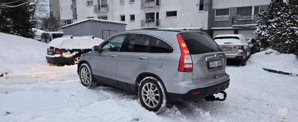 Grey Honda CR-V 2008 in Vilnius, with an engine capacity of 2.20 L and mileage of 370 thousand km for 3170 €, photo 6 on AUTOMOTO.COM.LV