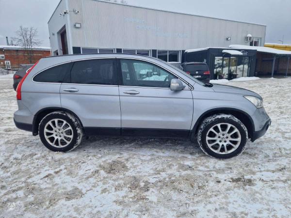 Grey Honda CR-V 2008 in Ukmerge, with an engine capacity of 2.20 L and mileage of 210 thousand km for 4150 €, photo 5 on AUTOMOTO.COM.LV