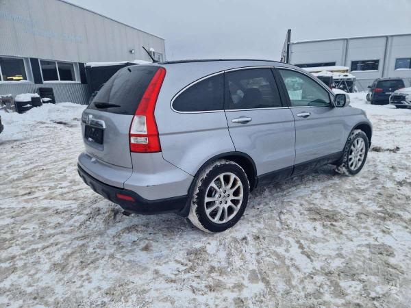 Grey Honda CR-V 2008 in Ukmerge, with an engine capacity of 2.20 L and mileage of 210 thousand km for 4150 €, photo 6 on AUTOMOTO.COM.LV