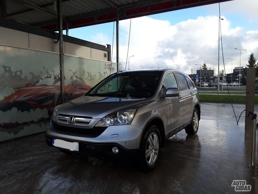 Grey Honda CR-V 2008 in Kretinga, with an engine capacity of 2.20 L and mileage of 290 thousand km for 5350 €, photo 1 on AUTOMOTO.COM.LV