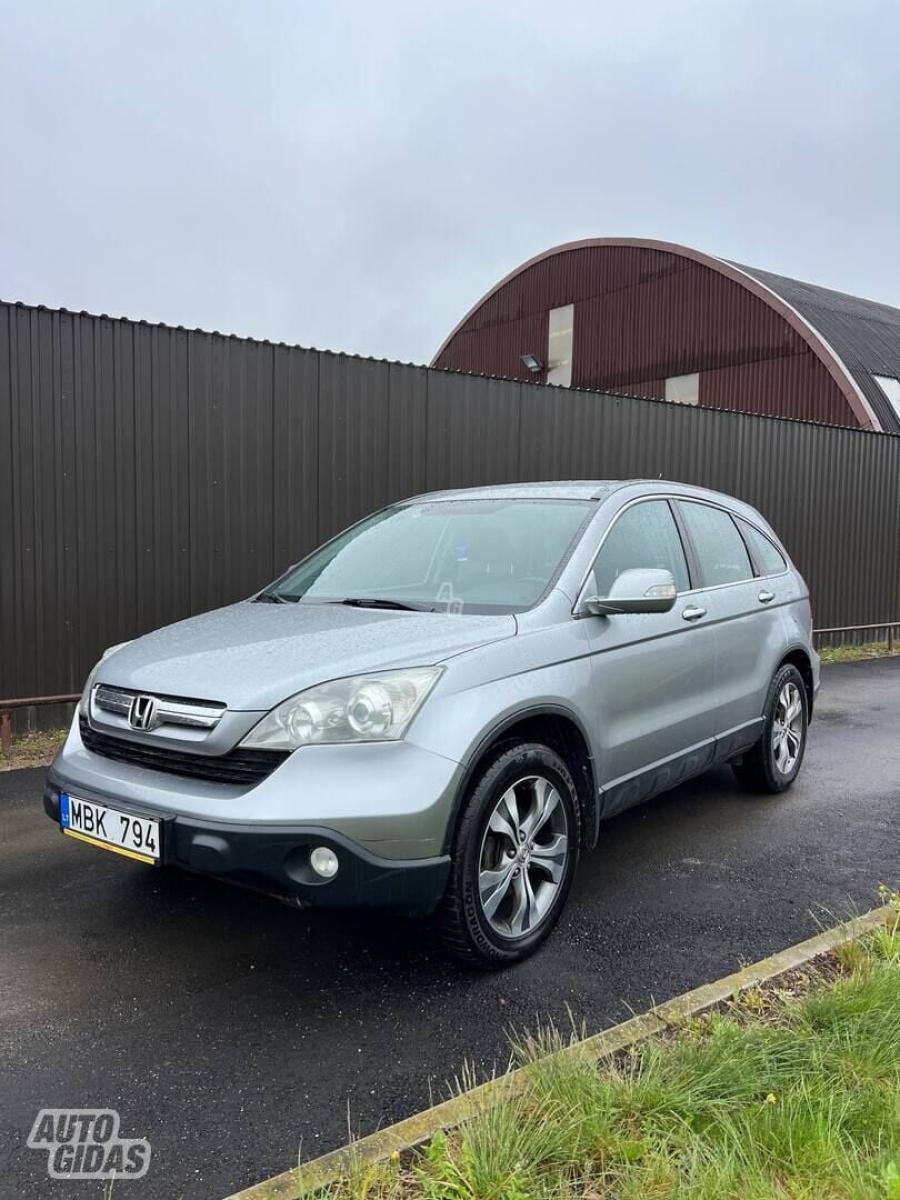 Grey Honda CR-V 2008 in Marijampole, with an engine capacity of 2.20 L and mileage of 260 thousand km for 3900 €, photo 1 on AUTOMOTO.COM.LV