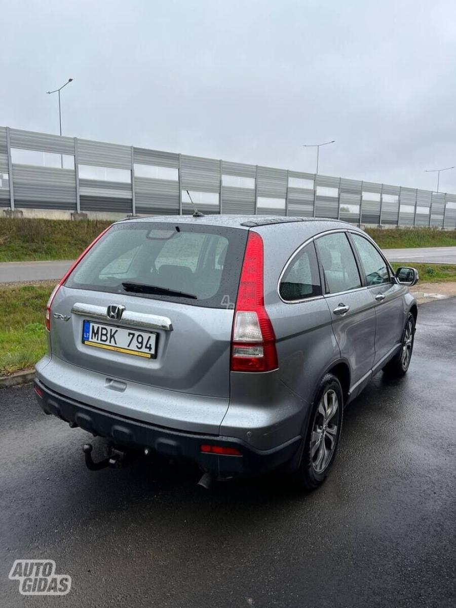 Grey Honda CR-V 2008 in Marijampole, with an engine capacity of 2.20 L and mileage of 260 thousand km for 3900 €, photo 5 on AUTOMOTO.COM.LV
