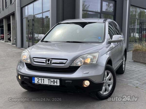 Pelēks Honda CR-V 2008 Tallina, ar dzinēja tilpumu 2.00 L un nobraukumu 220 tūkst. km par 3599 €, foto 1 vietnē AUTOMOTO.COM.LV