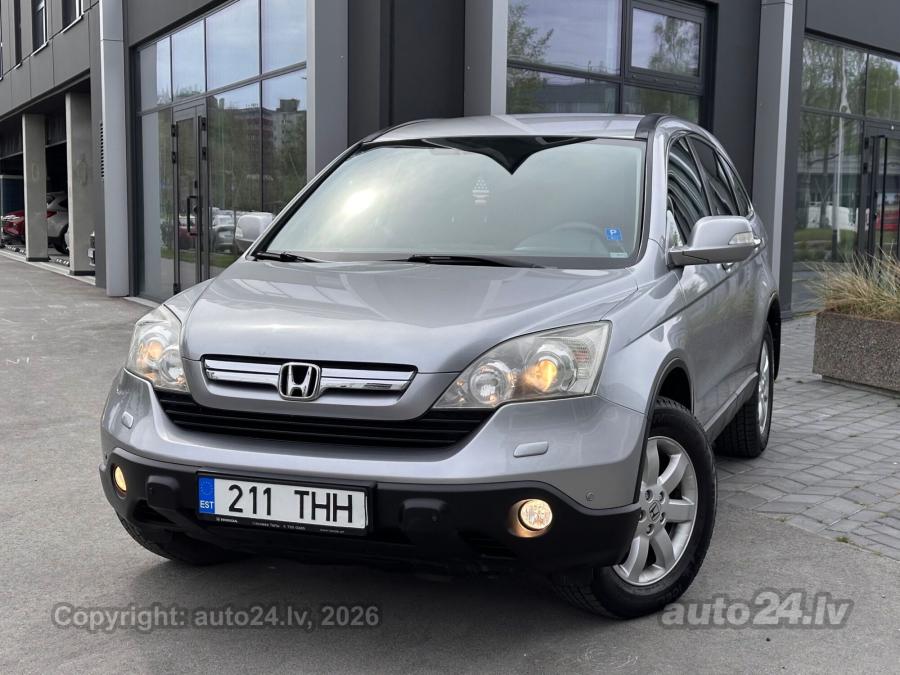 Grey Honda CR-V 2008 in Tallinn, with an engine capacity of 2.00 L and mileage of 220 thousand km for 3599 €, photo 1 on AUTOMOTO.COM.LV