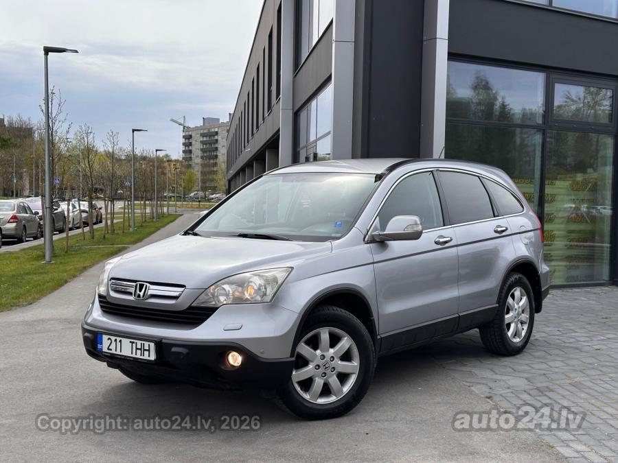 Grey Honda CR-V 2008 in Tallinn, with an engine capacity of 2.00 L and mileage of 220 thousand km for 3599 €, photo 3 on AUTOMOTO.COM.LV