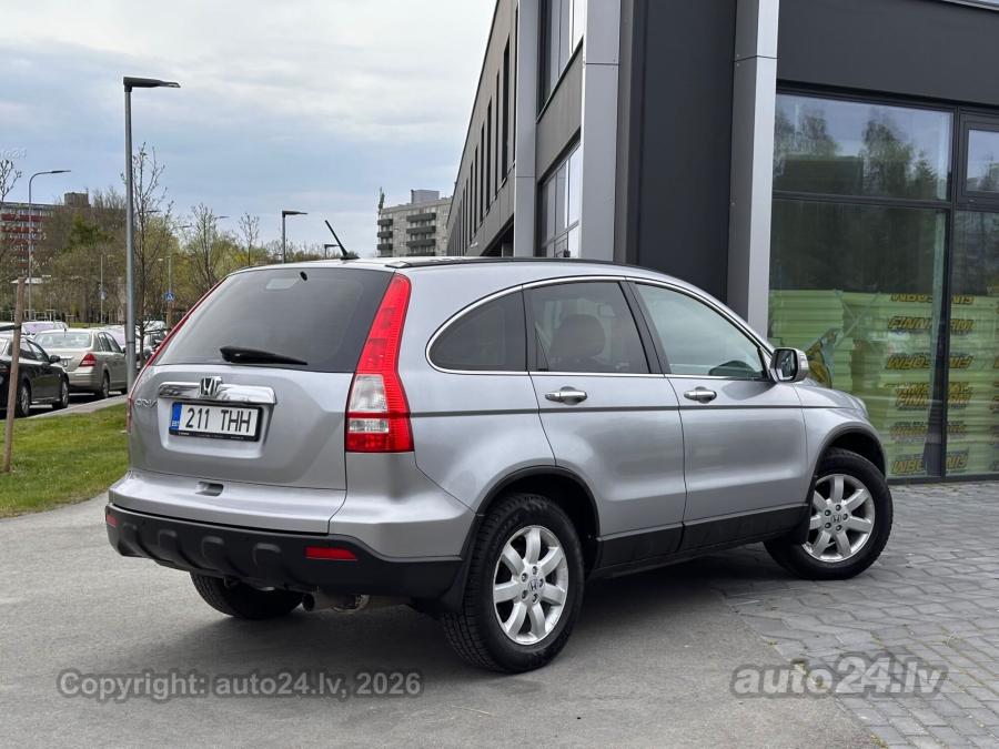 Grey Honda CR-V 2008 in Tallinn, with an engine capacity of 2.00 L and mileage of 220 thousand km for 3599 €, photo 9 on AUTOMOTO.COM.LV