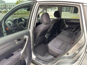 Grey Honda CR-V 2008 in Tallinn, with an engine capacity of 2.00 L and mileage of 220 thousand km for 3599 €, photo 16 on AUTOMOTO.COM.LV