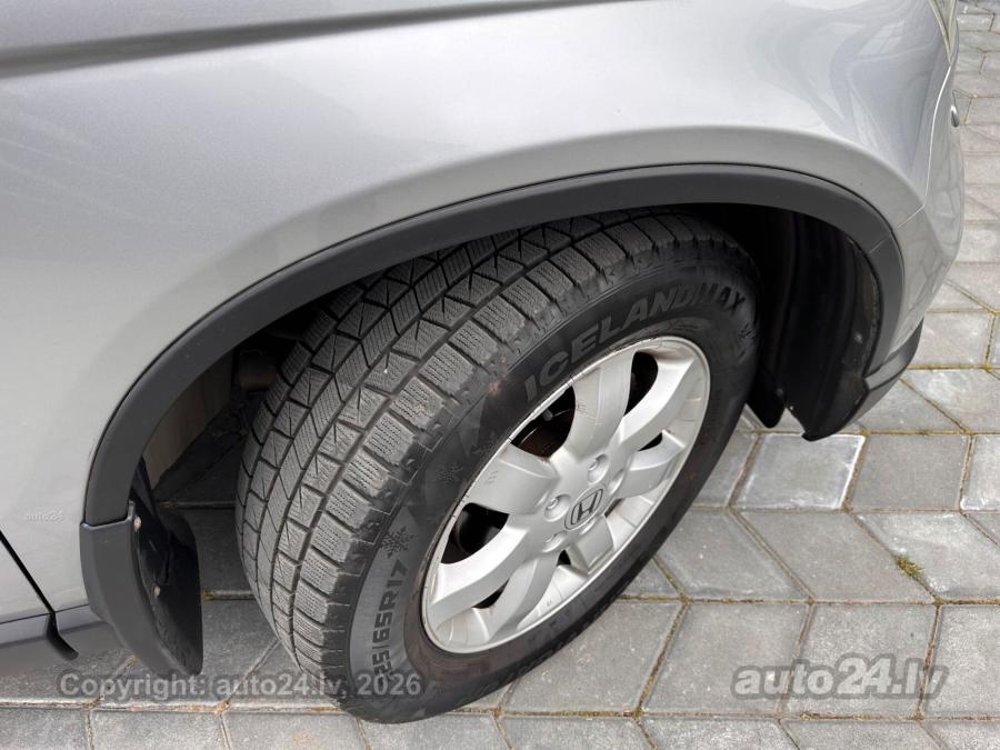 Grey Honda CR-V 2008 in Tallinn, with an engine capacity of 2.00 L and mileage of 220 thousand km for 3599 €, photo 21 on AUTOMOTO.COM.LV