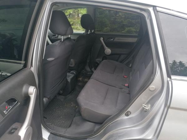 Pelēks Honda CR-V 2008 Viļņa, ar dzinēja tilpumu 2.00 L un nobraukumu 524 tūkst. km par 2600 €, foto 10 vietnē AUTOMOTO.COM.LV