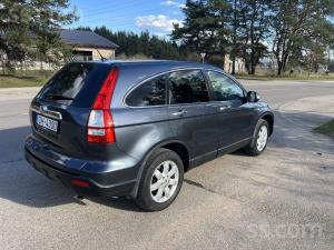 Grey Honda CR-V 2008 in Daugavpils, with an engine capacity of 2.20 L and mileage of 145 thousand km for 5700 €, photo 3 on AUTOMOTO.COM.LV