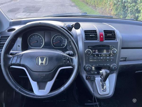 Pelēks Honda CR-V 2008 Kėdainiai, ar dzinēja tilpumu 2.00 L un nobraukumu 341 tūkst. km par 2699 €, foto 7 vietnē AUTOMOTO.COM.LV