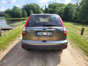 Grey Honda CR-V 2008 in Plunge, with an engine capacity of 2.20 L and mileage of 243 thousand km for 2500 €, photo 5 on AUTOMOTO.COM.LV