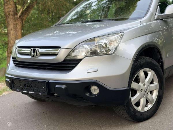 Pelēks Honda CR-V 2008 Utena, ar dzinēja tilpumu 2.00 L un nobraukumu 440 tūkst. km par 3890 €, foto 6 vietnē AUTOMOTO.COM.LV