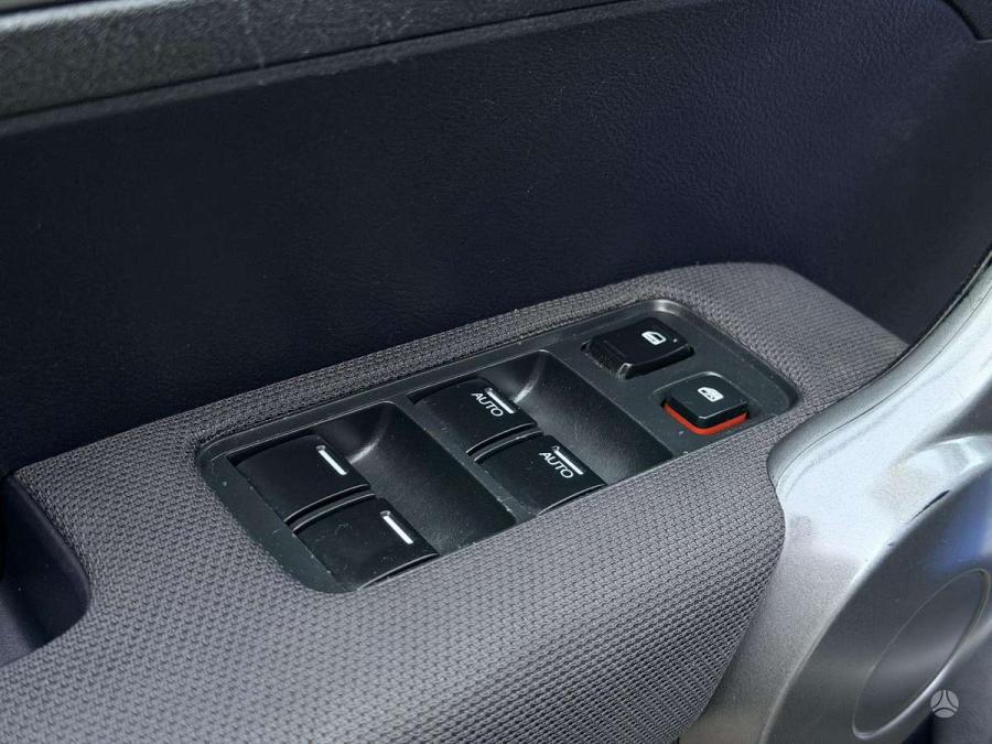 Pelēks Honda CR-V 2008 Utena, ar dzinēja tilpumu 2.00 L un nobraukumu 440 tūkst. km par 3990 €, foto 37 vietnē AUTOMOTO.COM.LV