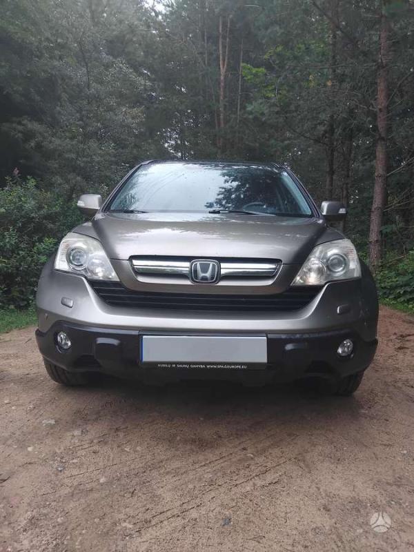 Grey Honda CR-V 2008 in Vilnius, with an engine capacity of 2.20 L and mileage of 294 thousand km for 4250 €, photo 1 on AUTOMOTO.COM.LV