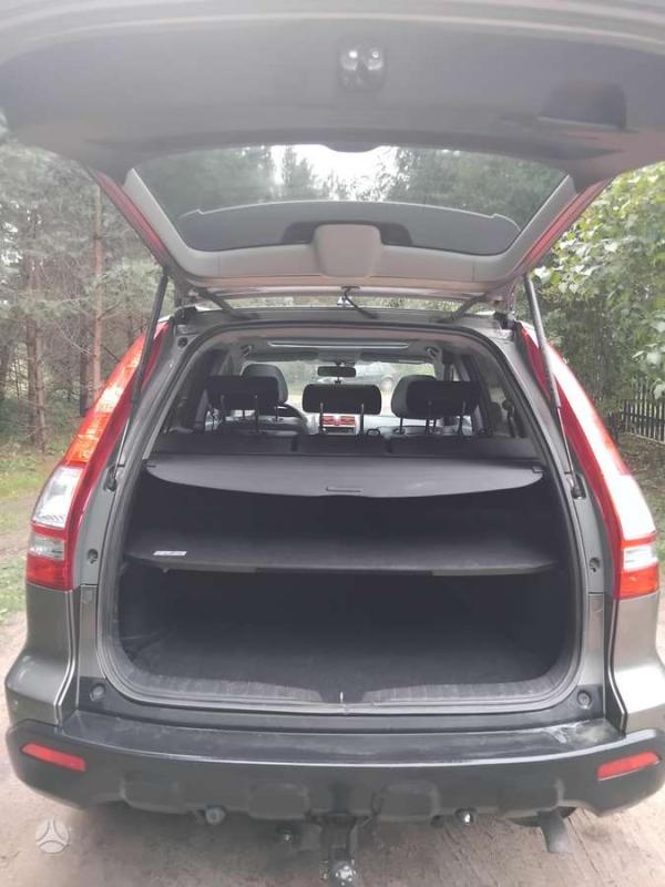 Grey Honda CR-V 2008 in Vilnius, with an engine capacity of 2.20 L and mileage of 294 thousand km for 4250 €, photo 6 on AUTOMOTO.COM.LV