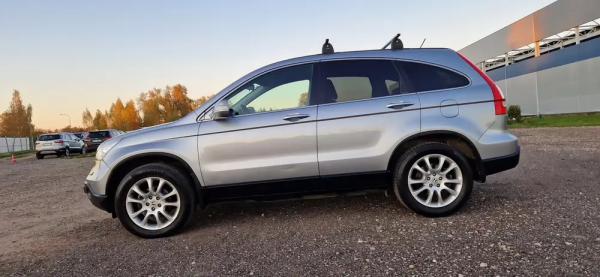 Pelēks Honda CR-V 2008 Daugavpils, ar dzinēja tilpumu 2.20 L un nobraukumu 193 tūkst. km par 6150 €, foto 2 vietnē AUTOMOTO.COM.LV