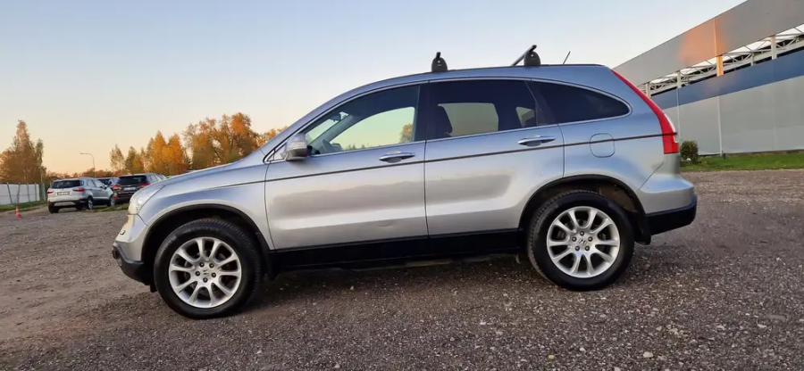 Pelēks Honda CR-V 2008 Daugavpils, ar dzinēja tilpumu 2.20 L un nobraukumu 193 tūkst. km par 6150 €, foto 3 vietnē AUTOMOTO.COM.LV